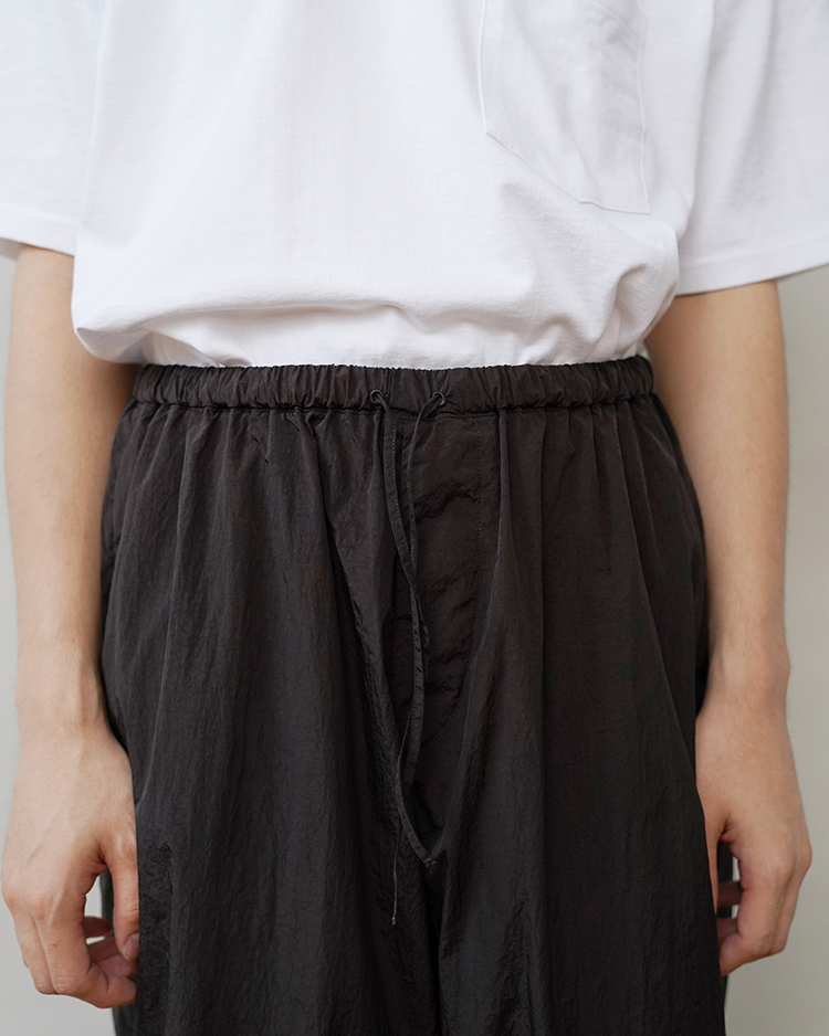 HAND DYE NYLON OVER PANTS / BROWN | ATON (MEN)(エイトン HAND DYE NYLON OVER PANTS / BROWN | ATON (MEN)(エイトン